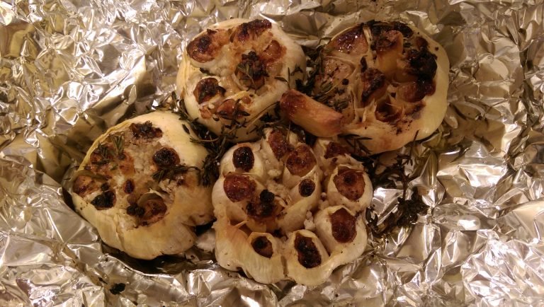 Como fazer Alho Assado - Receita fácil! Receita de Viagem